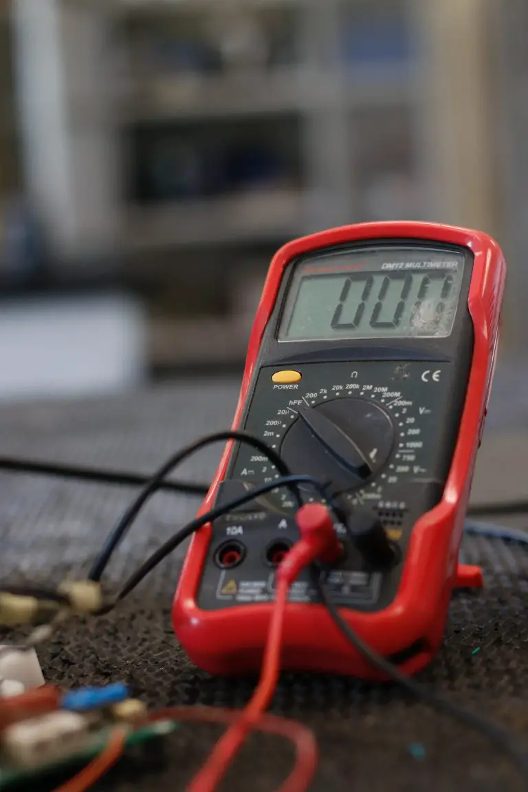 How to Test Ohms with a Multimeter | HouseTechLab.com